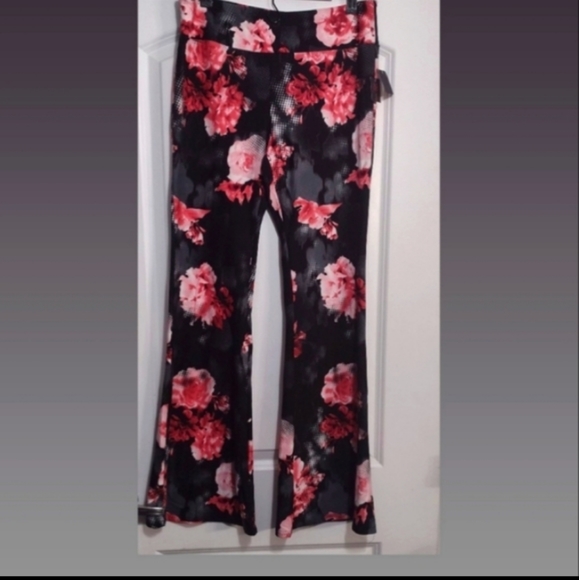 Pants & Jumpsuits | Bell Bottom Pants Flower Design | Poshmark